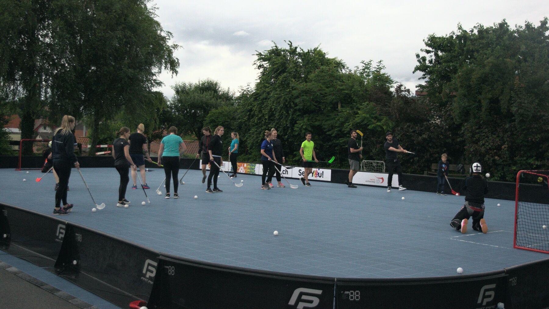 Street Floorball-Feld in Kerzers kann gratis genutzt werden - murten ...